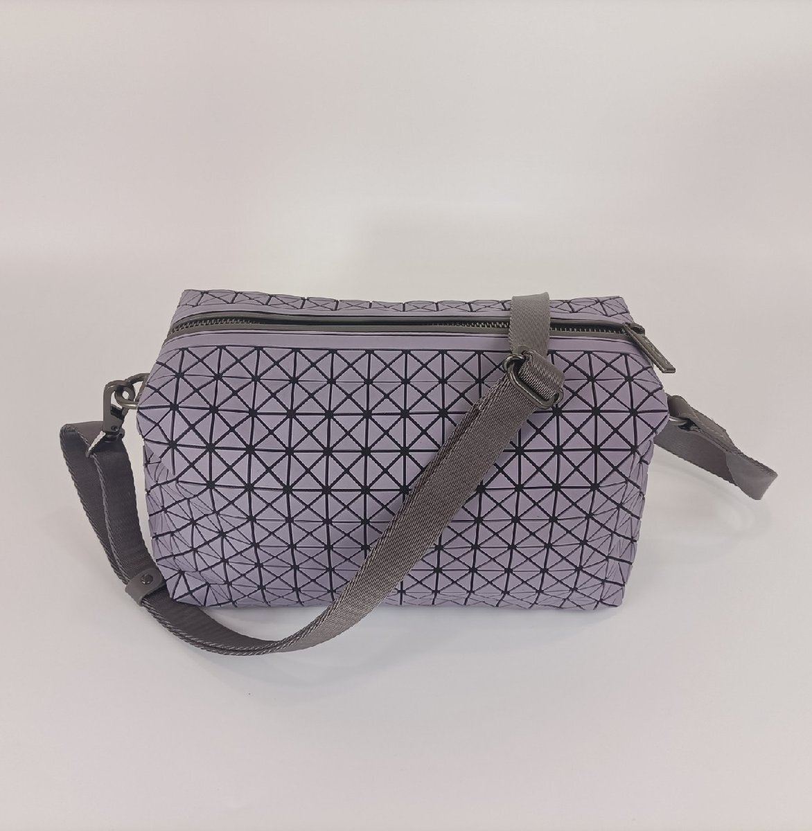 Yahoo!オークション - BAOBAO ISSEY MIYAKE バオバオ イッセイミヤケ ...