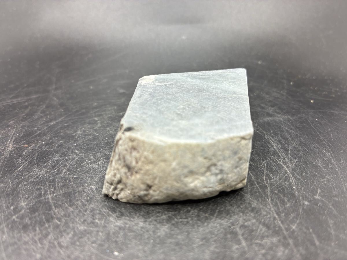 Yahoo!オークション - S278 糸魚川 翡翠 黒系 69g 素材 ヒスイ ひすい ...