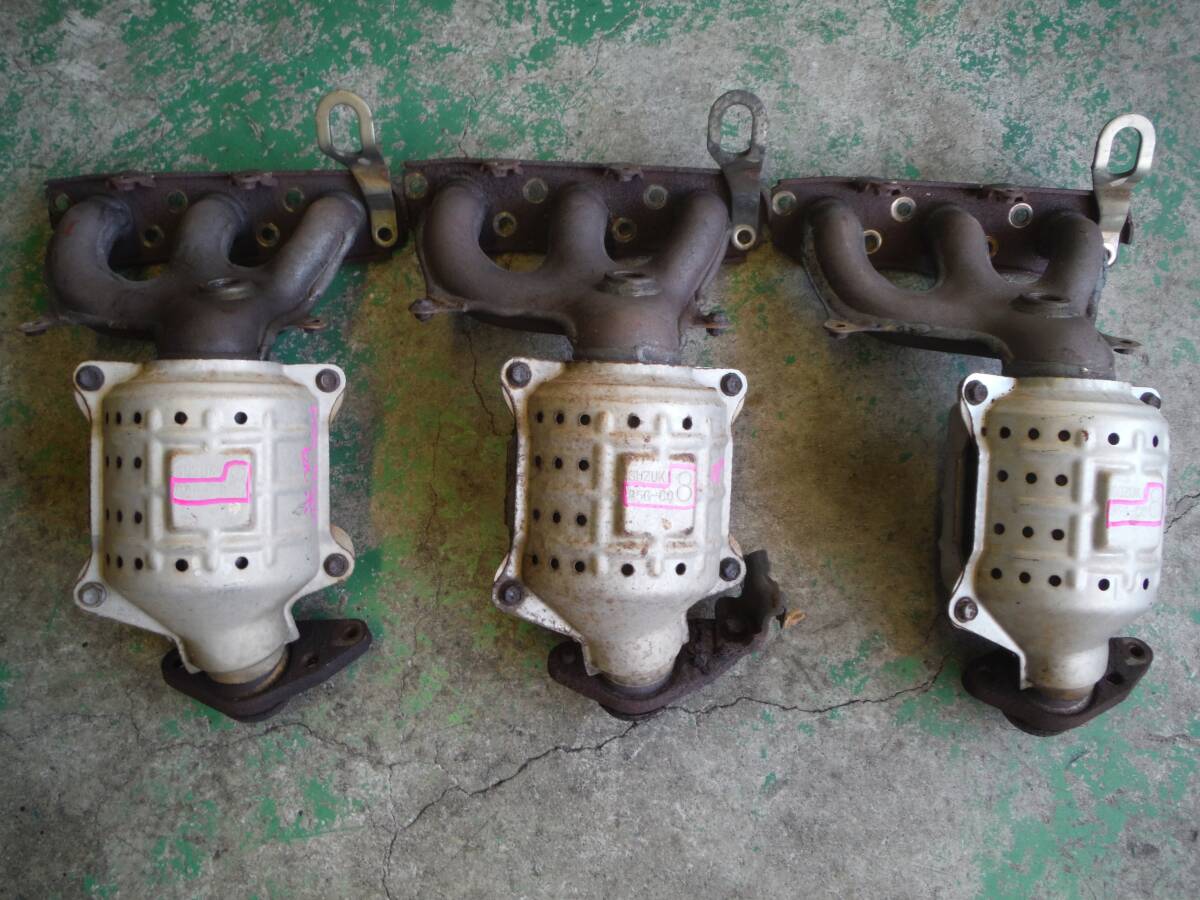 Yahoo!オークション - 【触媒】スズキ 軽自動車 エンジンK6Aの触媒x3個...