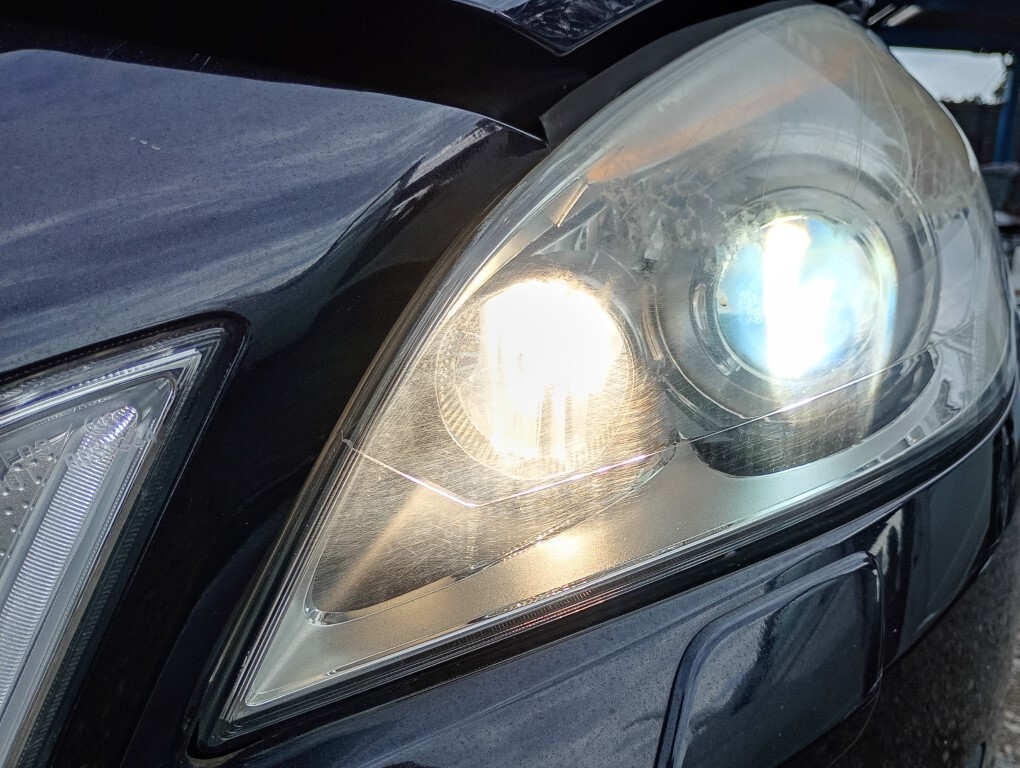 Yahoo!オークション - ボルボ V60 T4 右H(FB4164T) 純正 左 HID ヘッド...