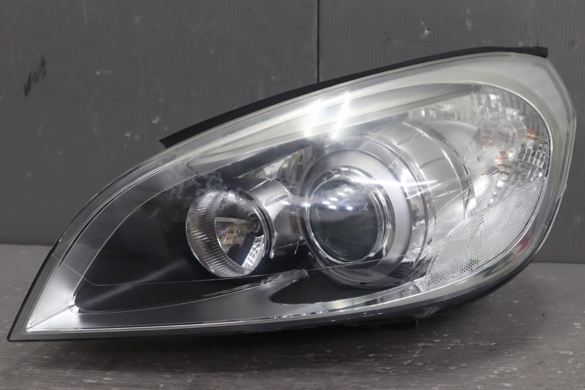 Yahoo!オークション - ボルボ V60 T4 右H(FB4164T) 純正 左 HID ヘッド...