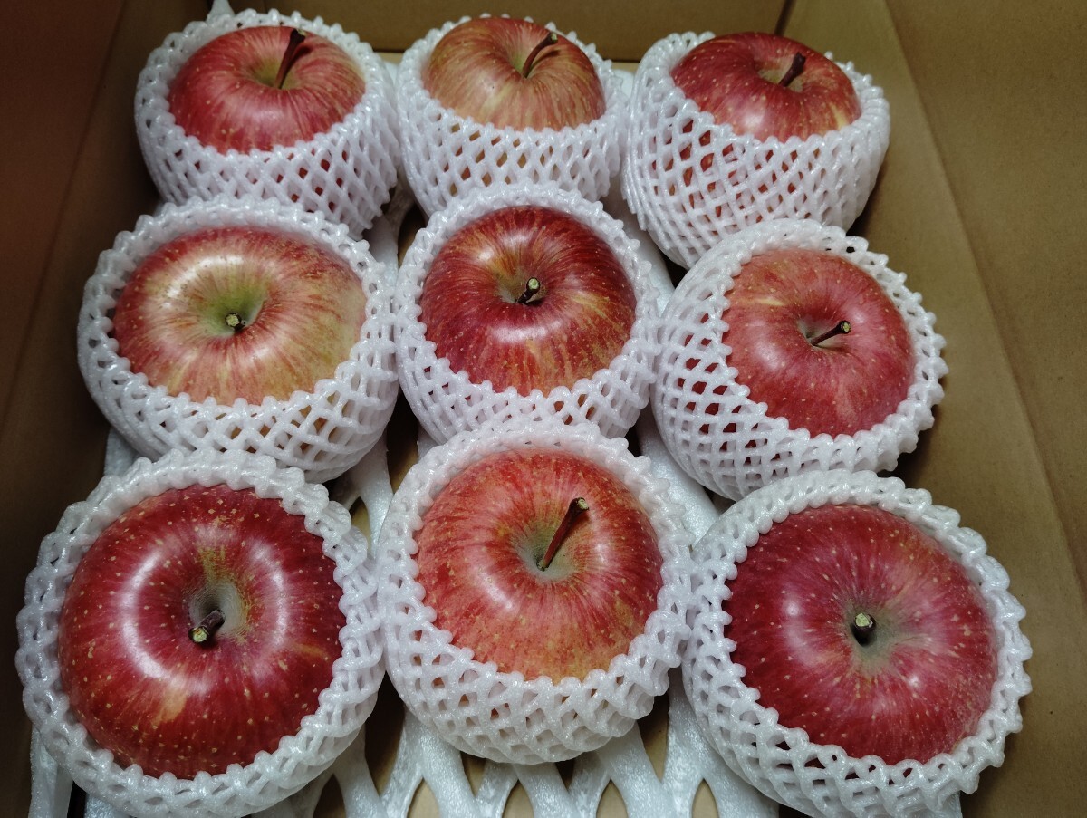 Yahoo!オークション - 信州産リンゴ サンフジ 3kg 贈答用 完熟 農家...