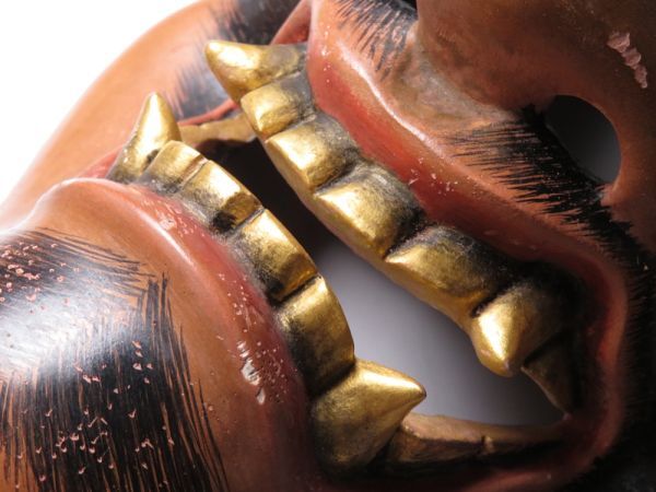 Yahoo!オークション - 【12409】能道具 一等彫 能面 在銘 顰 明治期