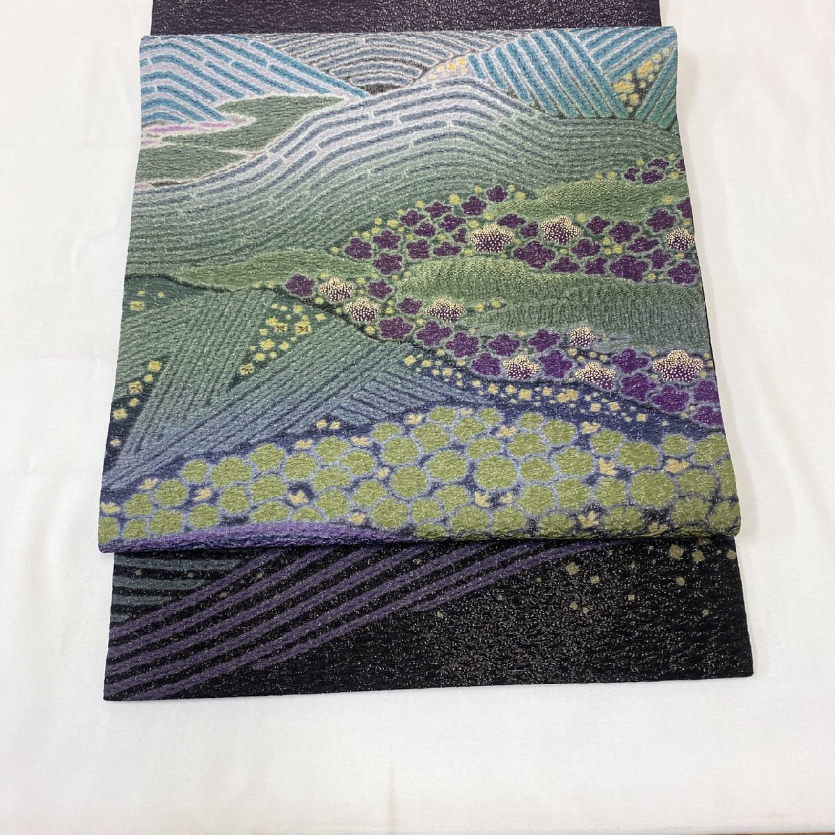 Yahoo!オークション - 着物月花 滝泰 おぼろ染 襲ね絞り 相良刺繍 銀通...