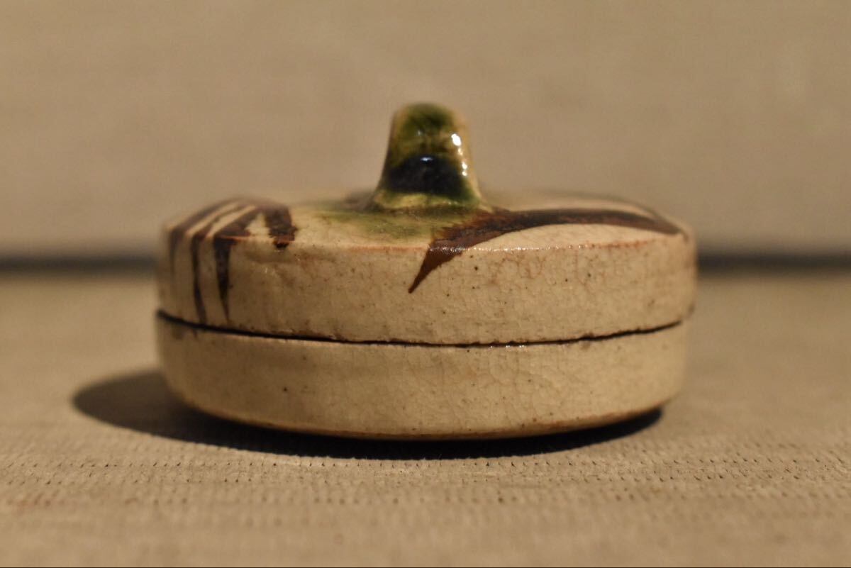 Yahoo!オークション - 【GE】M727【コレクター所蔵品】時代 織部香合/...