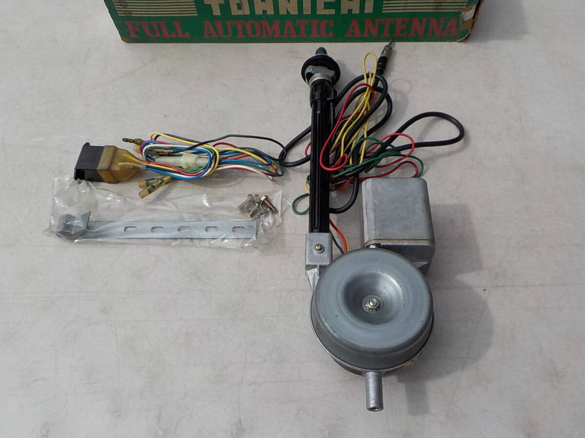 Yahoo!オークション - 旧車 当時物 電動アンテナ 新品 汎用 サニー ブ...