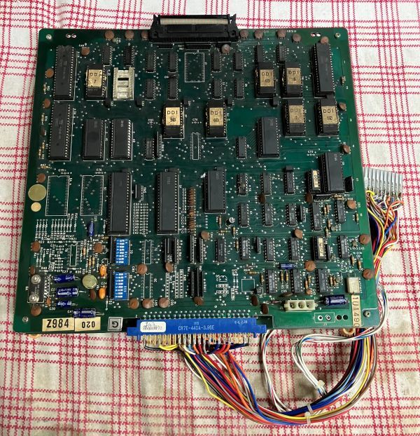 Yahoo!オークション - 【O30】詳細不明 ゲーム基板 DD1/Z984/2U1490 ア...