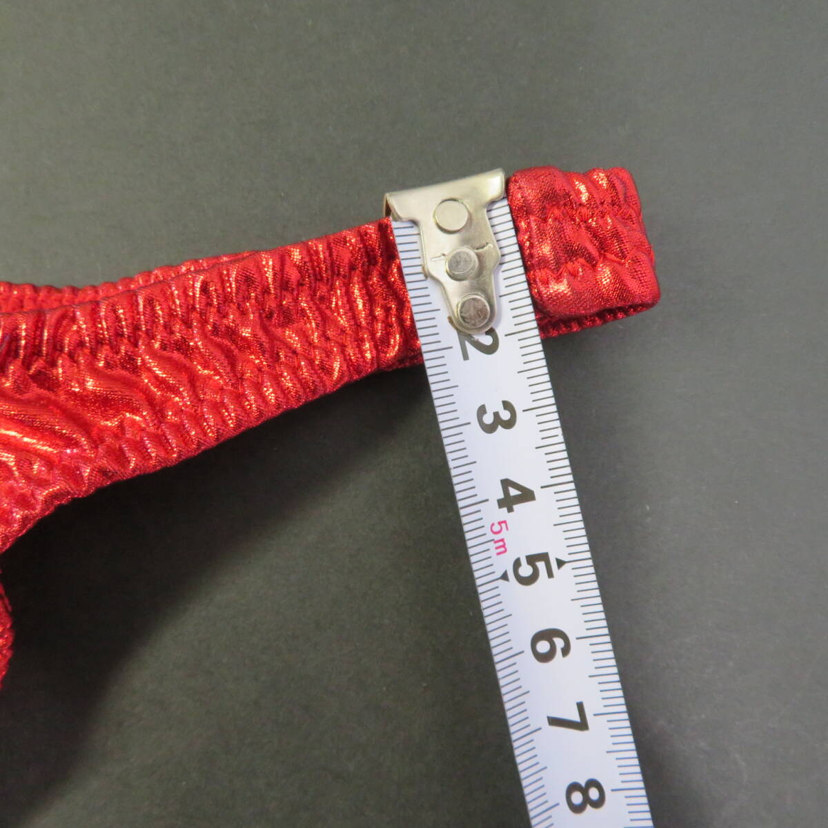 Yahoo!オークション - 未使用即決 送料無料 赤 色 ブリーフ ビキニパ...