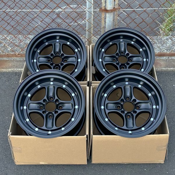 Yahoo!オークション - 在庫僅か 新品 15×8J ±0 PCD 100 114.3 4穴 15...