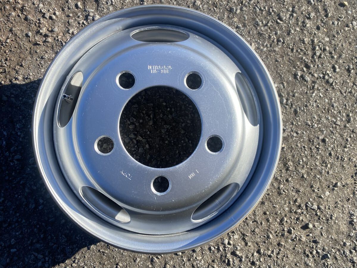 Yahoo!オークション - (送料無料448) TOPY DFY 17.5×5.25 115-9TC 5穴...