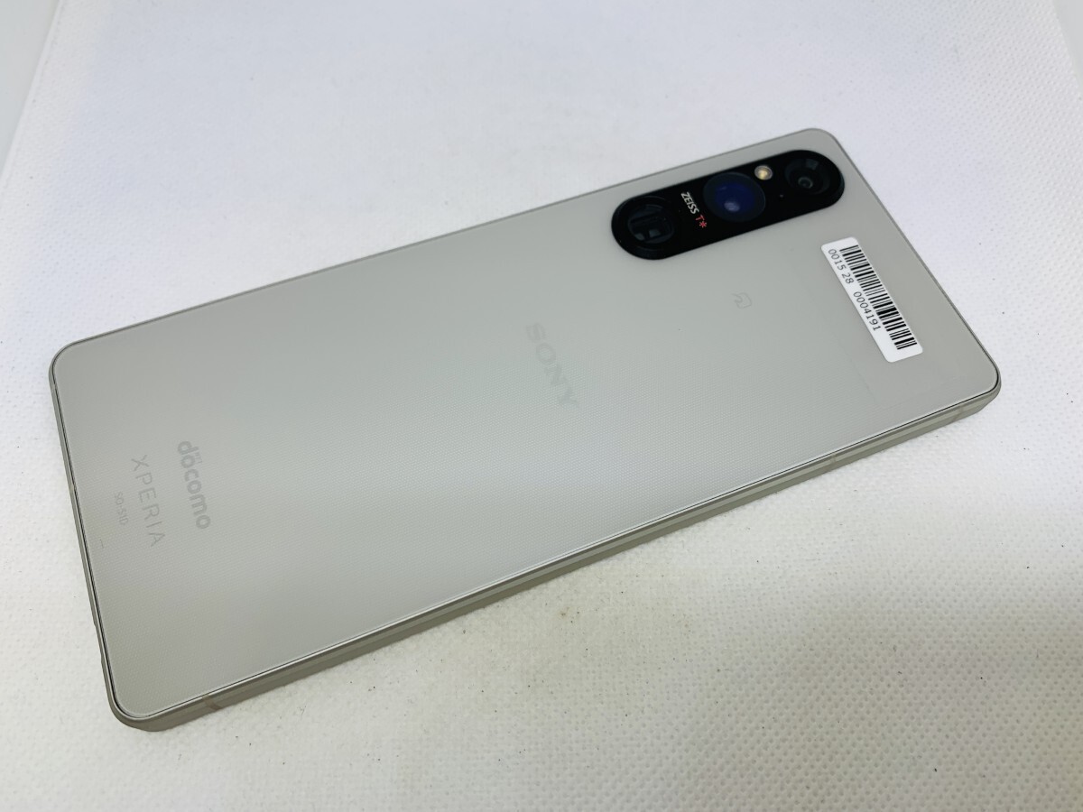 Yahoo!オークション - 送料無料 良品 docomo SO-51D グレイ 001528000...