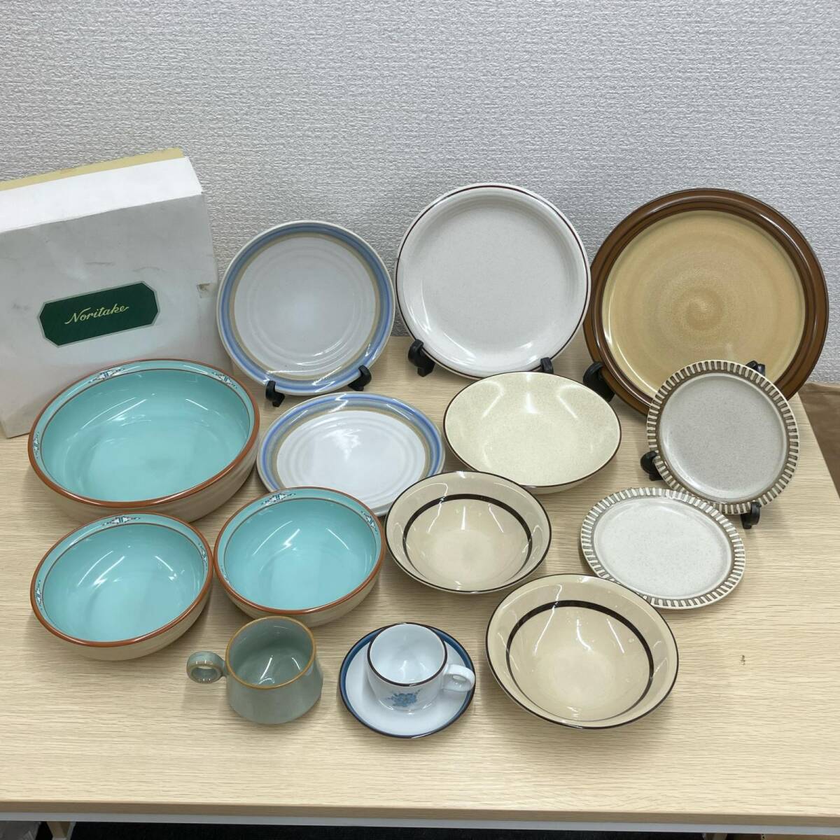 Yahoo!オークション - Noritake.KASUGA.yamaka.他 食器 15点セット i25...