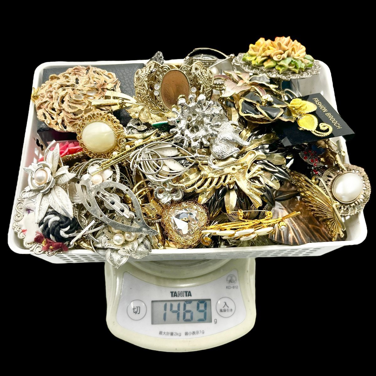 Yahoo!オークション - ブローチ 他 アクセサリー 大量 おまとめ パール...