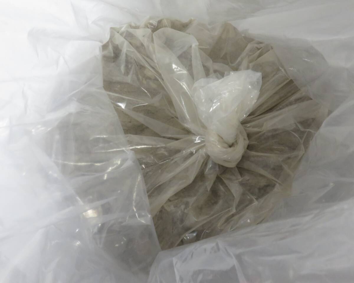 Yahoo!オークション - ＜茶道具さくら＞炉用灰 約3.3kg 中古 箱ナ...