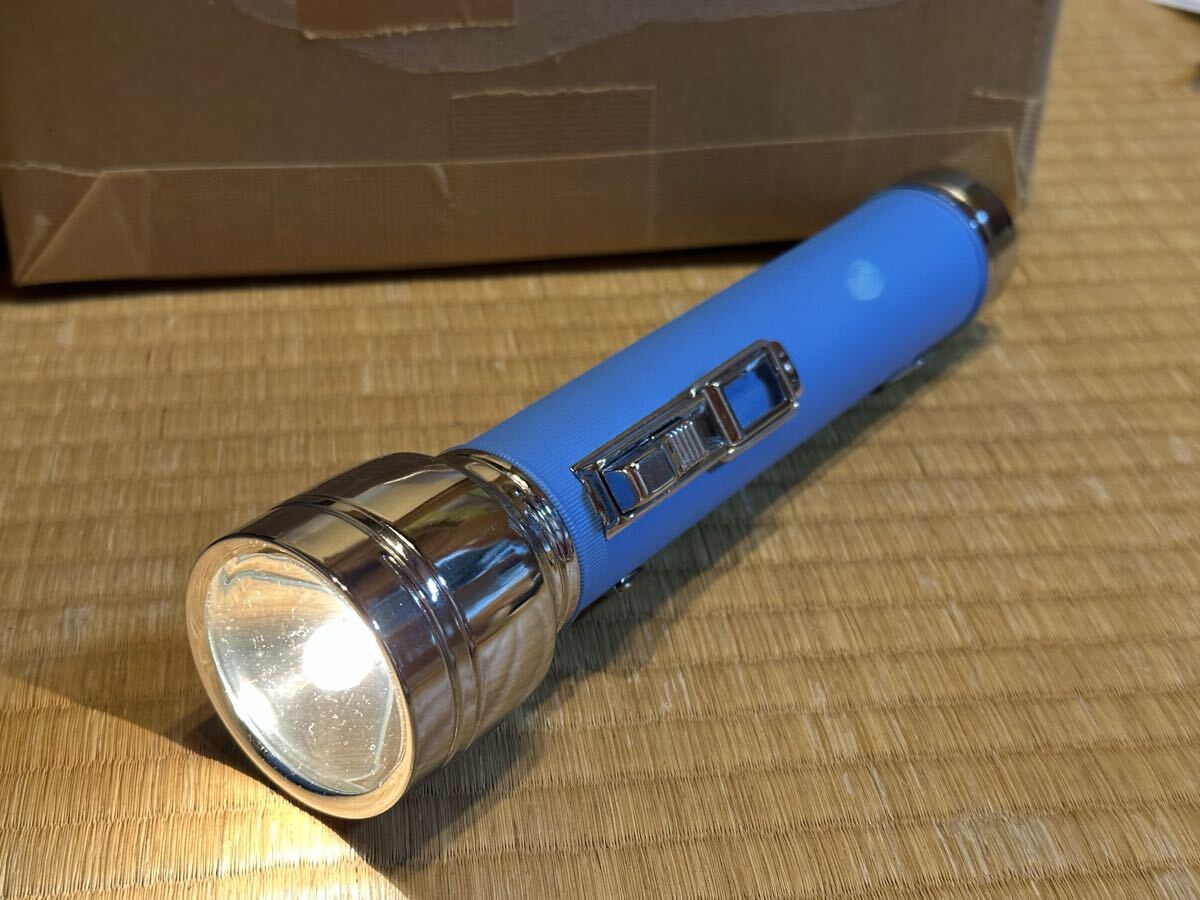 Yahoo!オークション - 昭和レトロ 東芝 懐中電灯 2本セット