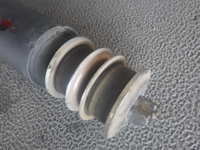 Yahoo!オークション - r754-78 ショックアブソーバー サスペンション ...