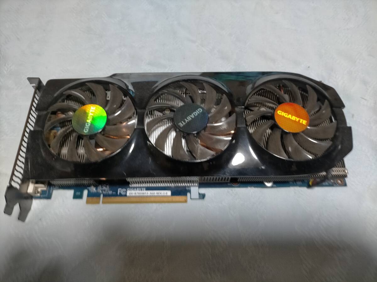 Yahoo!オークション - GIGABYTE GV-R795WF3-3GD ジャンク