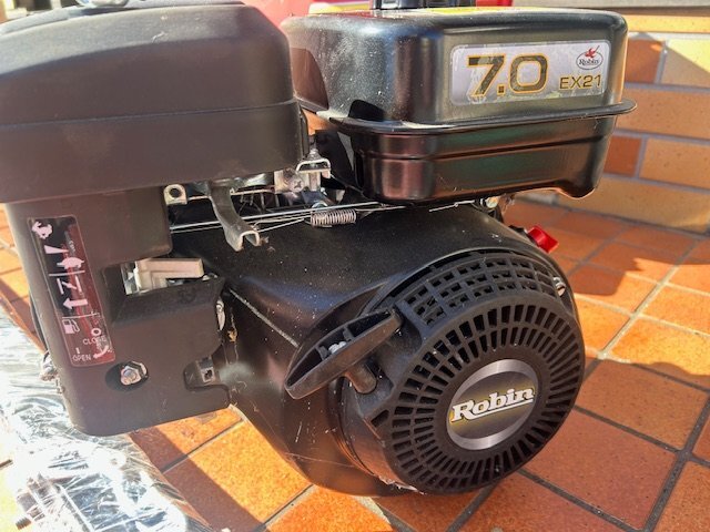 Yahoo!オークション - 直接引取限定 DreamLink 26トン 薪割り機 エンジ...