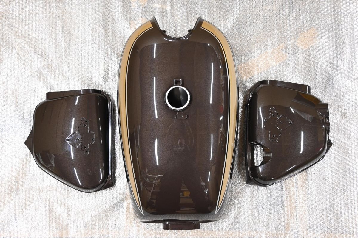 Yahoo!オークション - H-076 新品 CB750K Four K2 ブラウンメタリック...