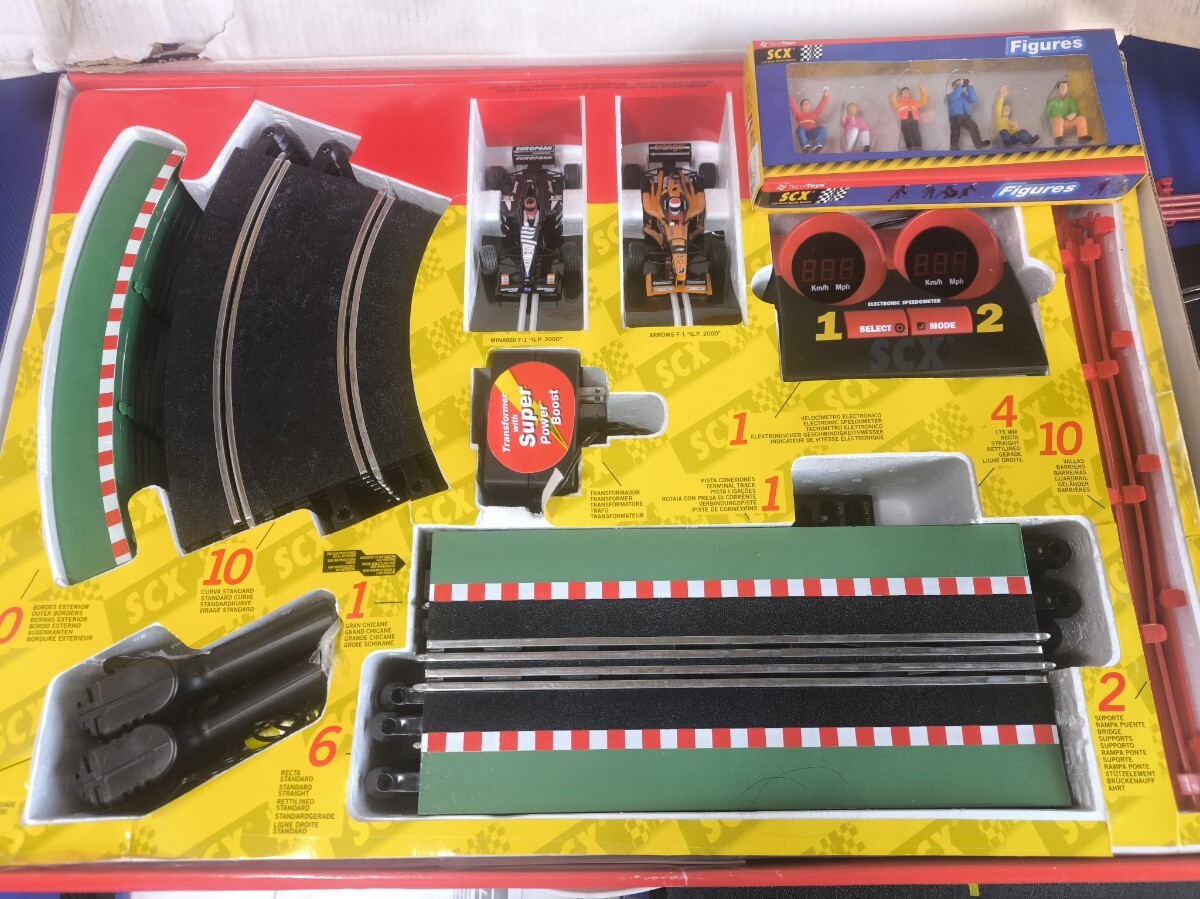 Yahoo!オークション - SCX製スロットカーコースフルセットに増設用コー...