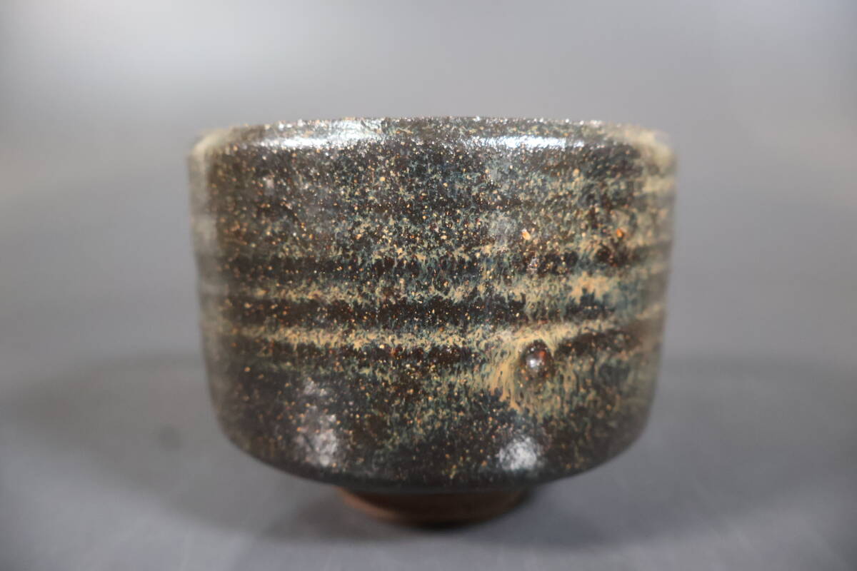 Yahoo!オークション - 【和】(A3736) 時代古作 作家物 黒釉茶碗 在銘有...