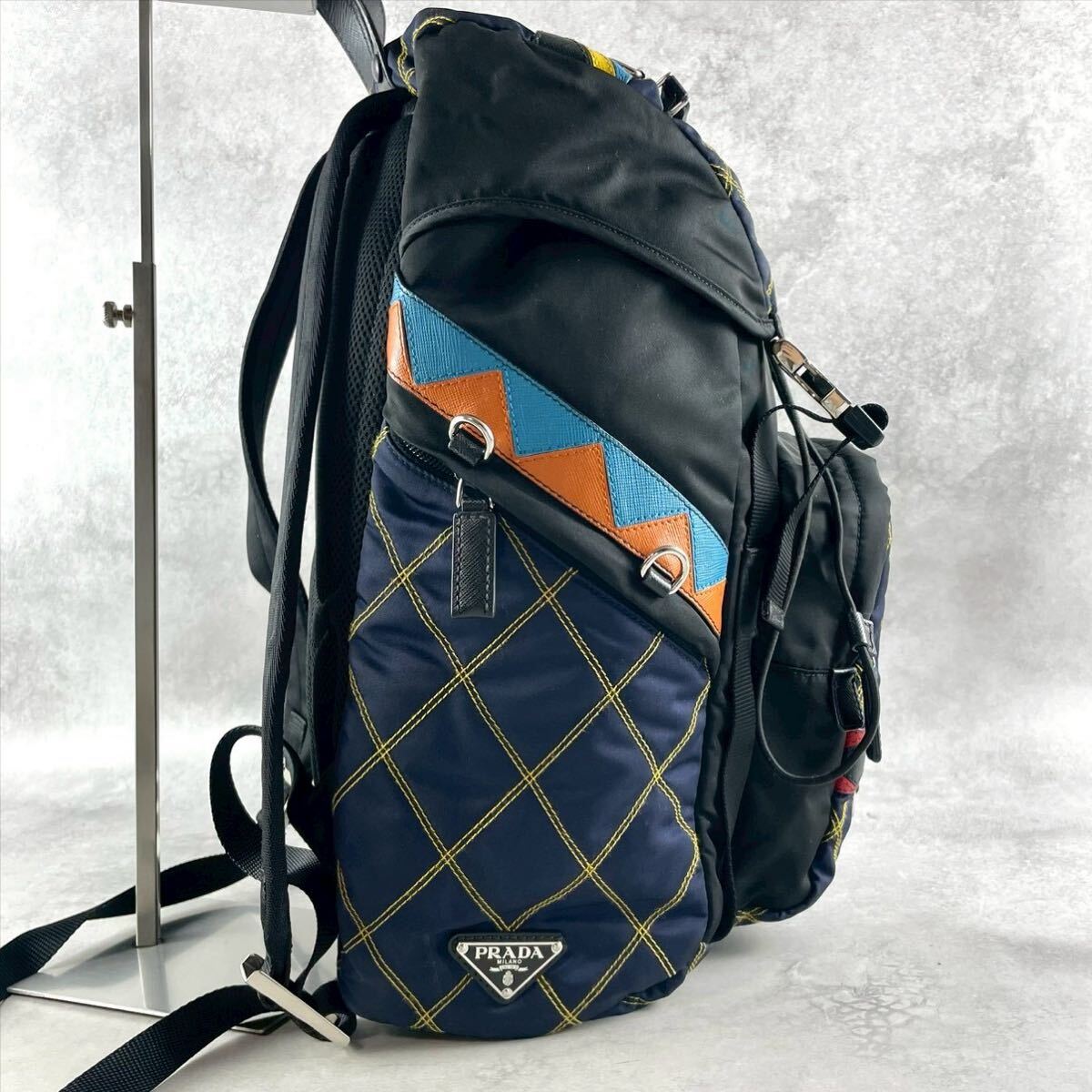 【樂淘letao】日本代購代標第一品牌－【美品】PRADA プラダ リュック バックパック バッグ メンズ ビジネス 三角ロゴ ナイロン サフィアーノ 総柄 レザー 本革 A4/PC 大容量