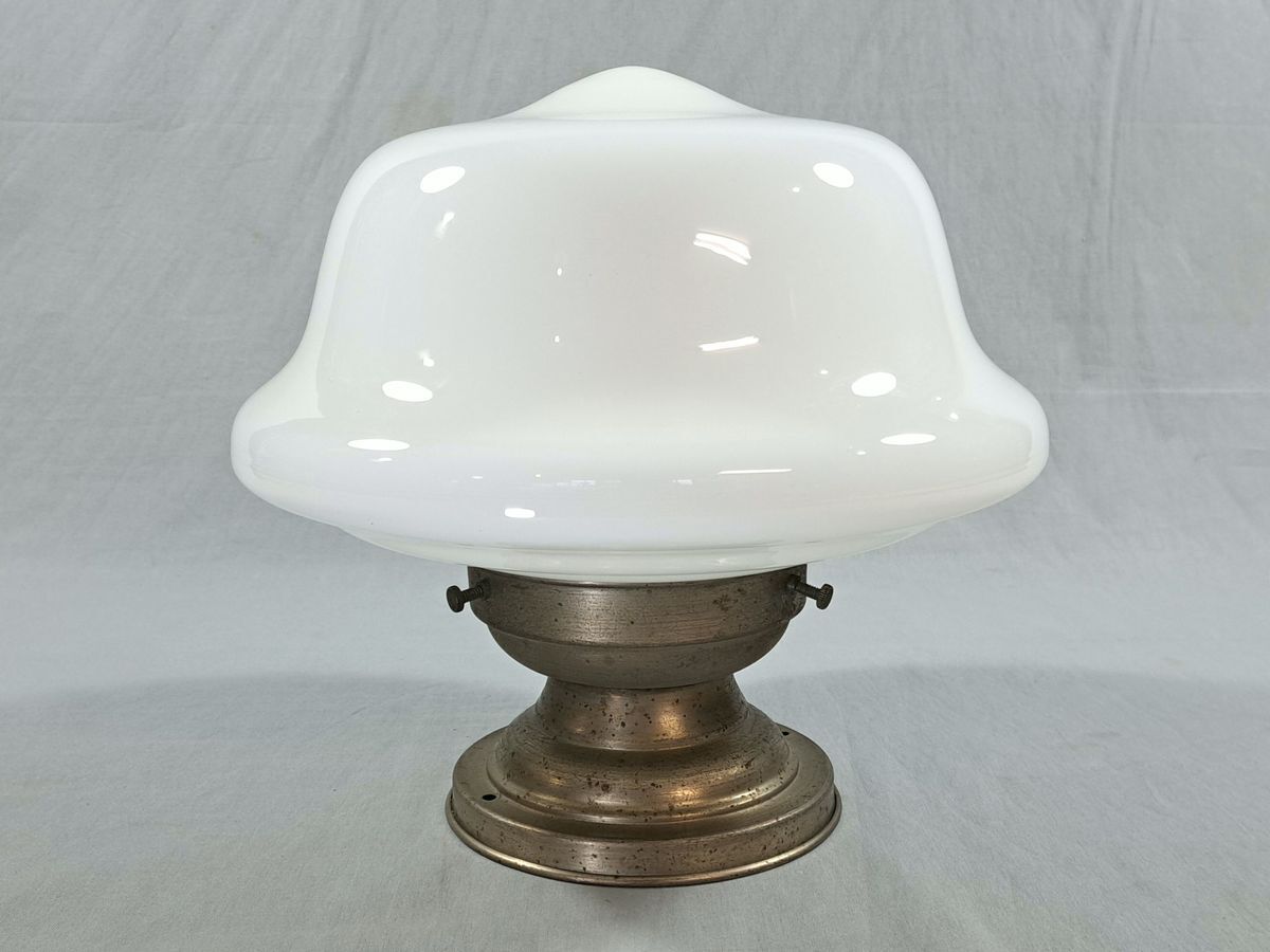 Yahoo!オークション - 当時物 乳白ガラス 電笠 電傘 ランプ シェード ...