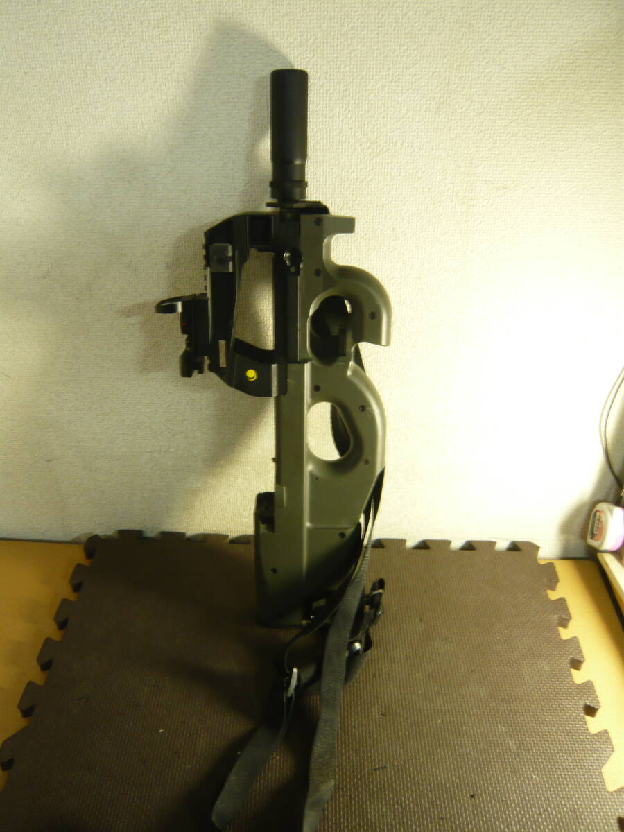 Yahoo!オークション - ジャンク 東京マルイ P90 電動ガン スタンダード...