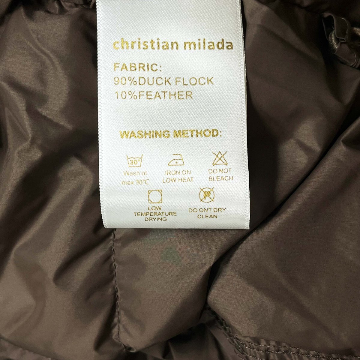 Yahoo!オークション - 定価10万 christian milada・ミラノ発・ダウンジ...