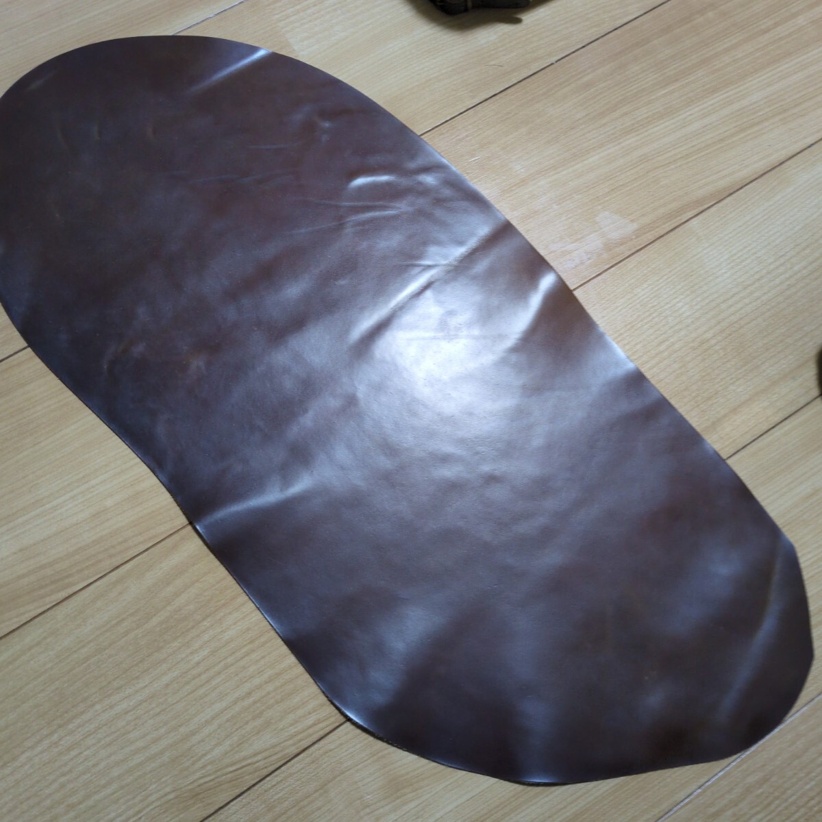 Yahoo!オークション - 新喜皮革 シンコードバン 茶色 ホーウィン コー...