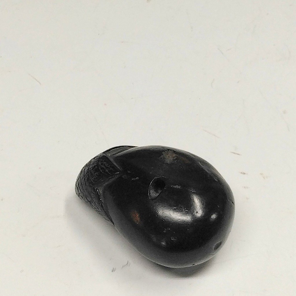 Yahoo!オークション - 時代もの 無銘 黒柿杢 茄子 根付 装身具 小間物...