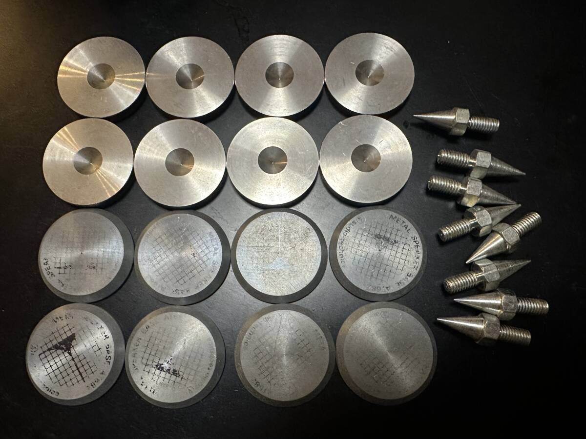 Yahoo!オークション - インシュレーター スパイク 8枚入り 金属製 スピ...