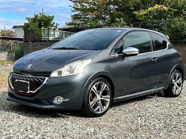 Yahoo!オークション - 美車 室内きれいです すぐ乗れます プジョー208G...