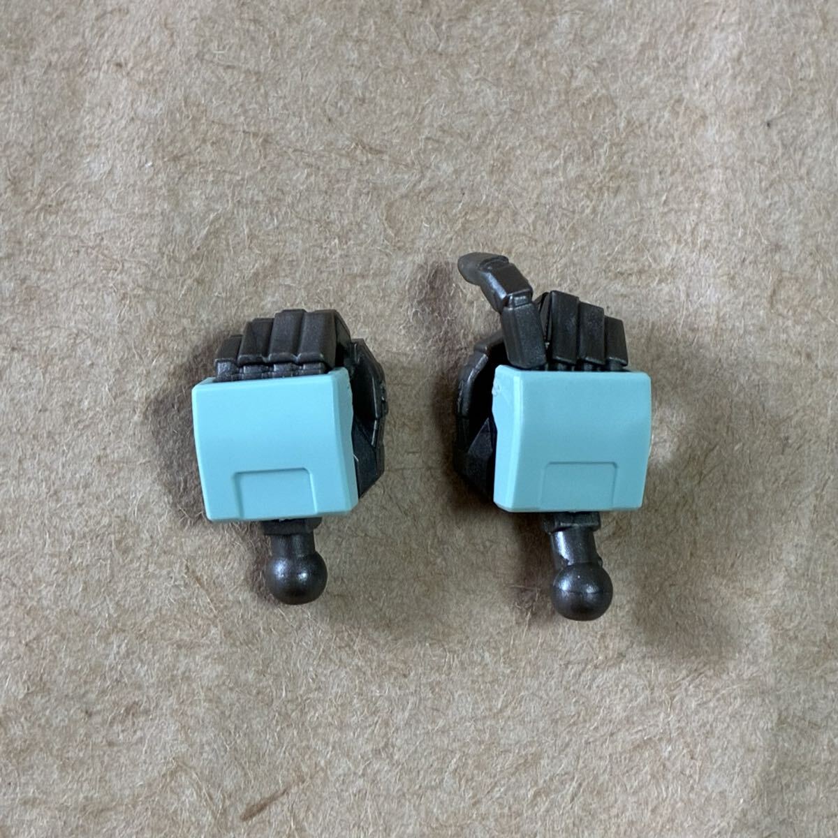 Yahoo!オークション - HGUC 1/144 リガズィ ハンドパーツ ガンプラ プ...