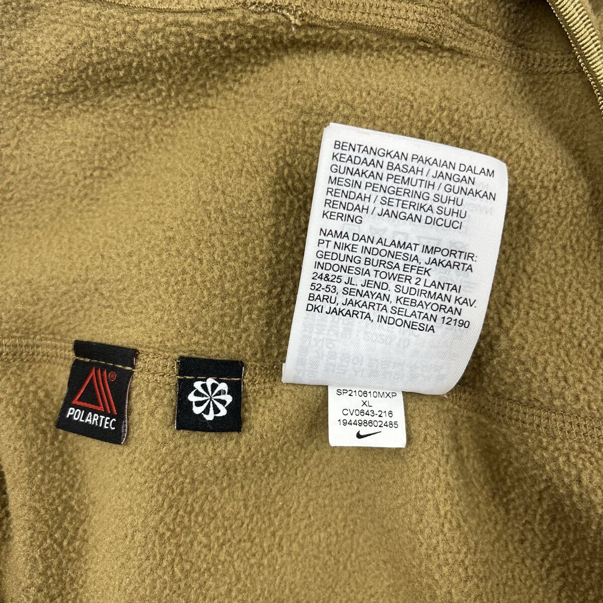 Yahoo!オークション - NIKE ACG ナイキ エーシージー CV0643-216 Wolf ...