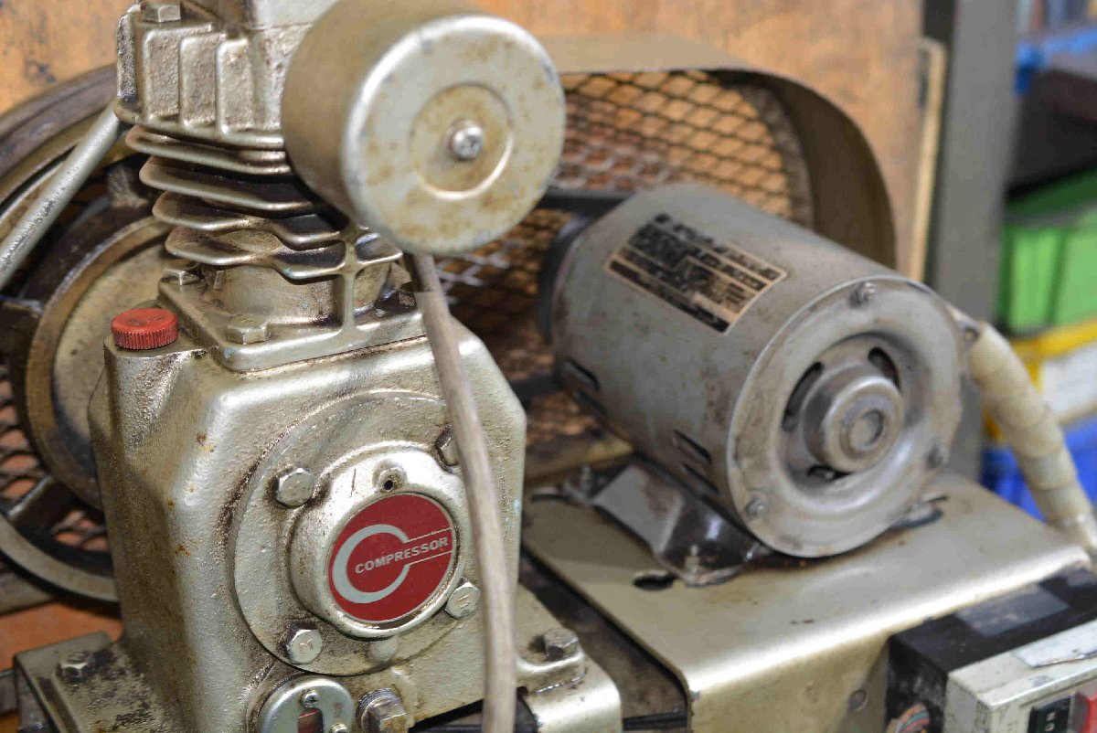 Yahoo!オークション - 引き取り限定 東芝 0.5馬力 三相 200V コンプレ...