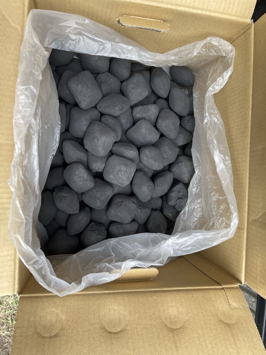 Yahoo!オークション - 豆炭 まめたん 10.6kg 200個 品川あんか用 火お...