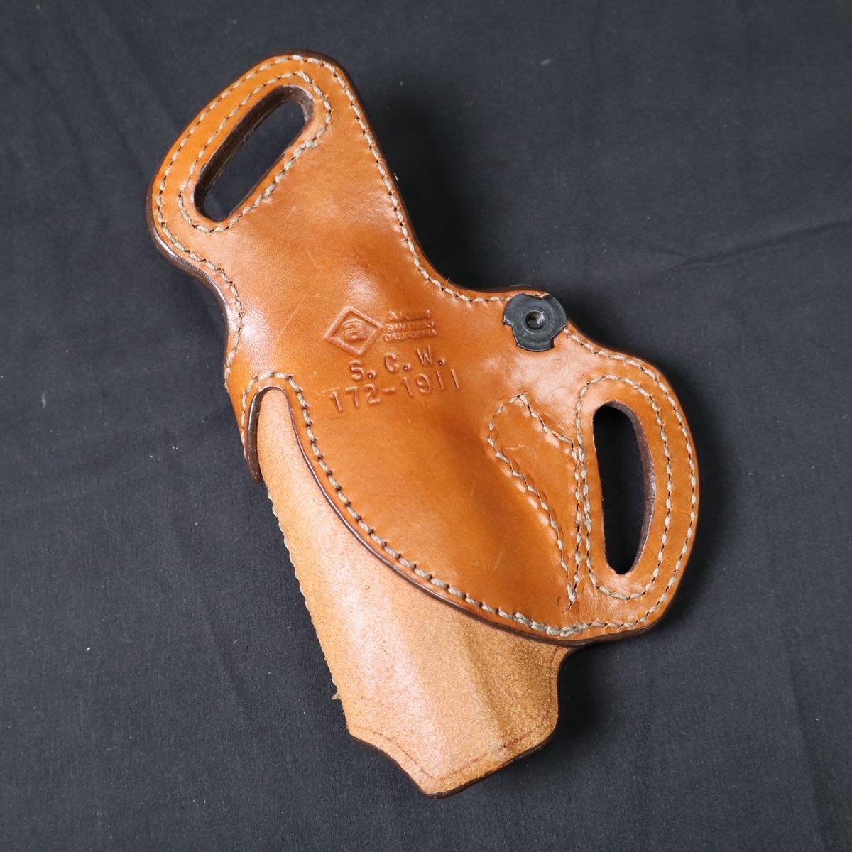 Yahoo!オークション - AKER S.C.W. 172-1911 エーカー M1911 など レザ...