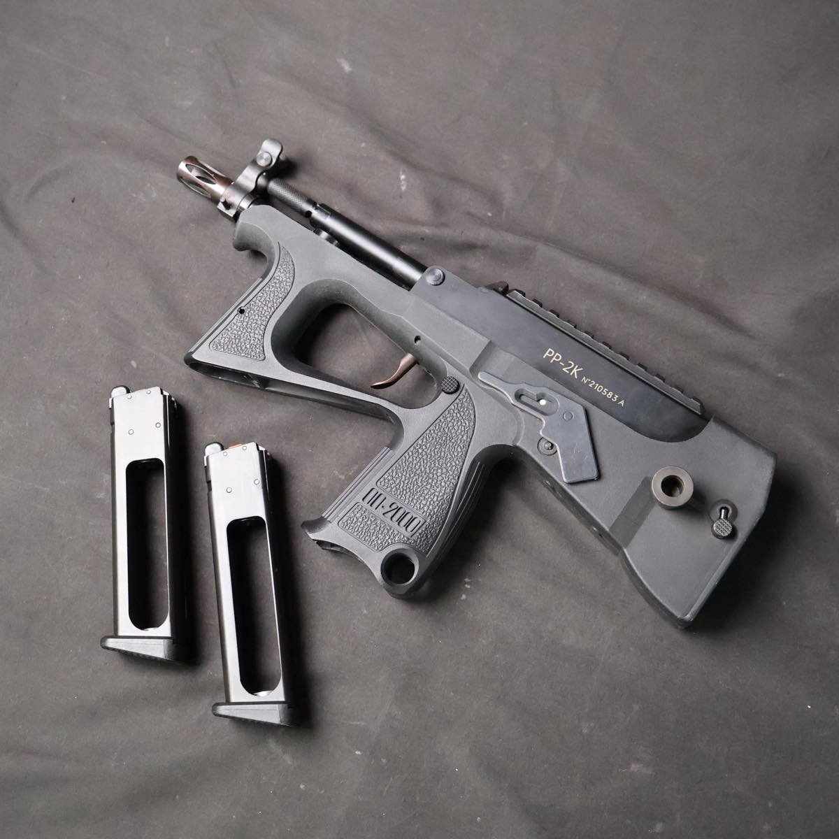 Yahoo!オークション - MODIFY PP-2K(2000) CO2 ガスガン モディファイ ...