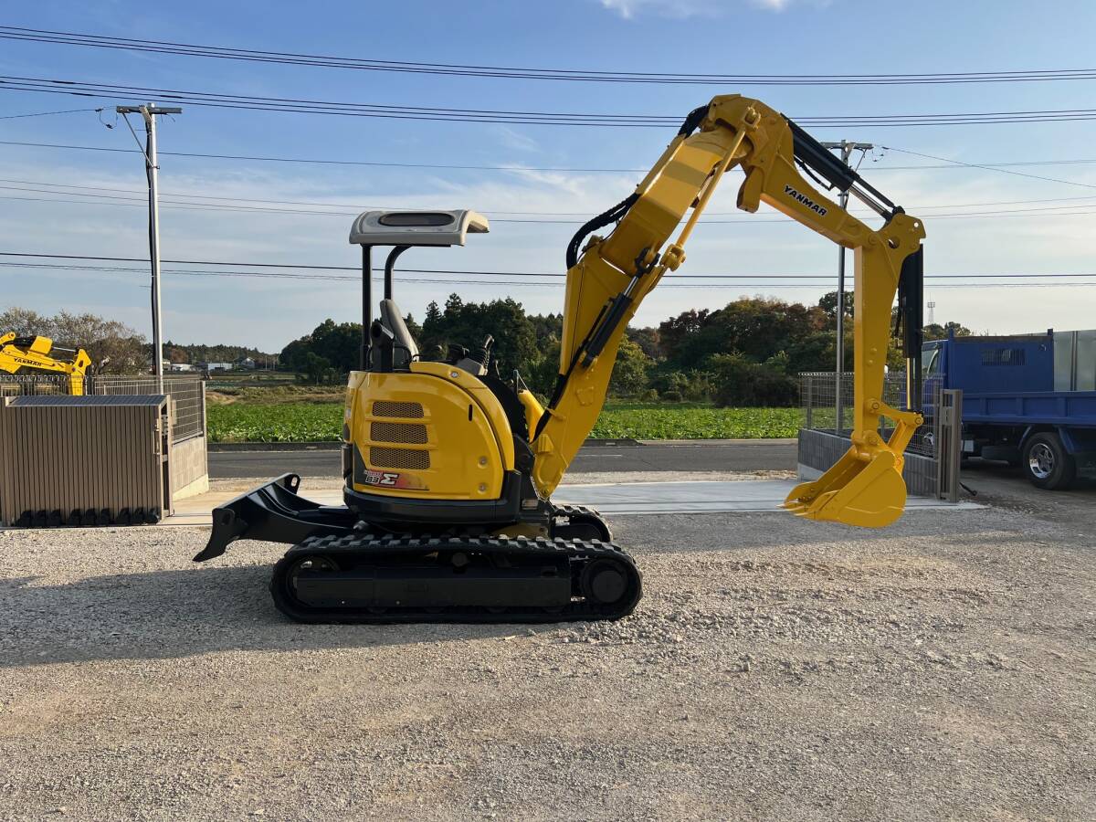 Yahoo!オークション - ユンボ ヤンマー B3-6A 3t クラス 油圧ショベル ...