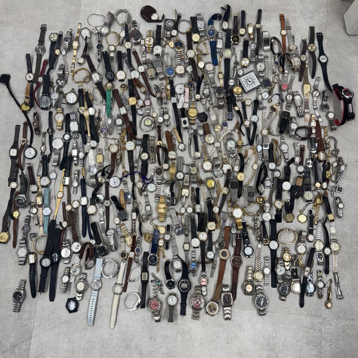 Yahoo!オークション - rc 大量 腕時計 まとめ 約13kg 懐中時計 メンズ ...