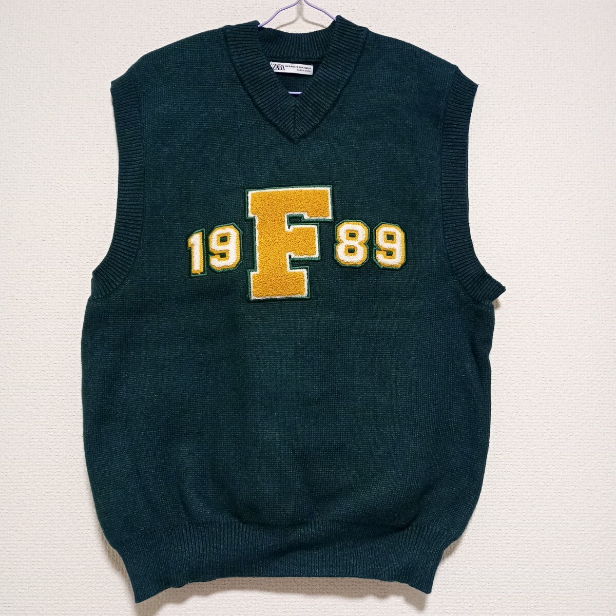 Yahoo!オークション - ZARA ワッペンデザイン厚地コットンニットベスト...