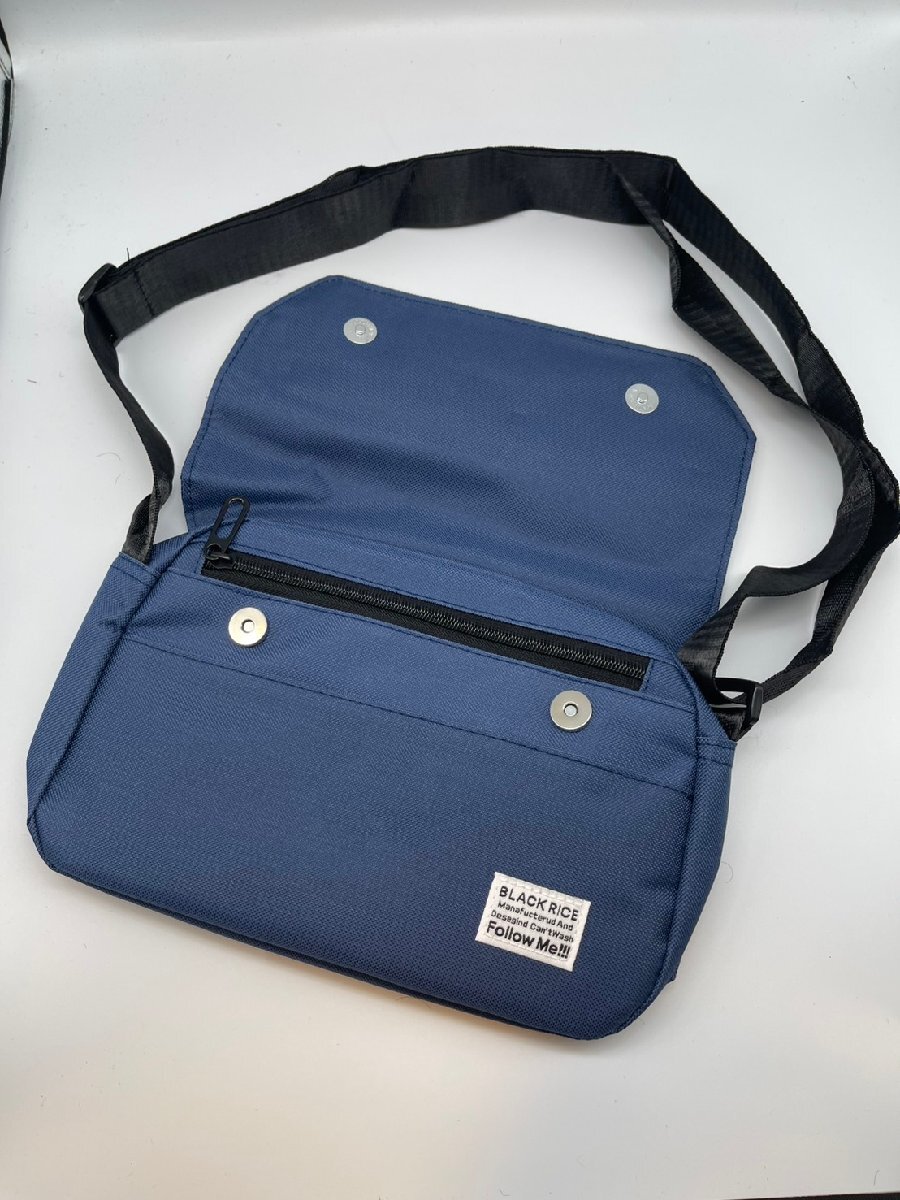 Yahoo!オークション - ショルダーバック 大容量 軽量 ボディバック メ...