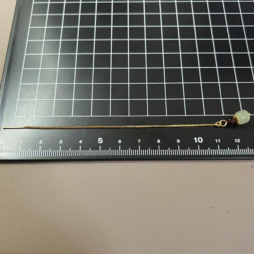 Yahoo!オークション - B339 匿名配送 ロングピアス 翡翠 ゴールド グリ...