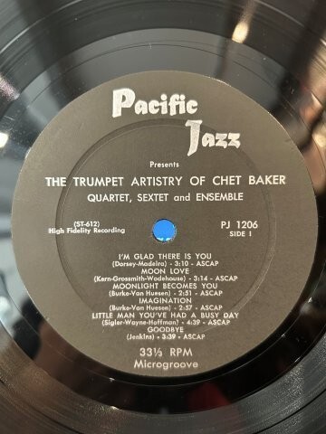 Yahoo!オークション - Chet Baker / The Trumpet Artistry Of Chet Bak...