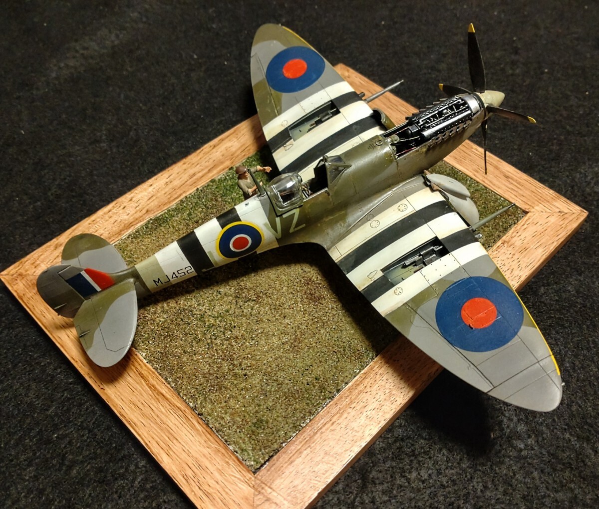 Yahoo!オークション - スピットファイアMk.9C ビアーデリバリー SPITF...