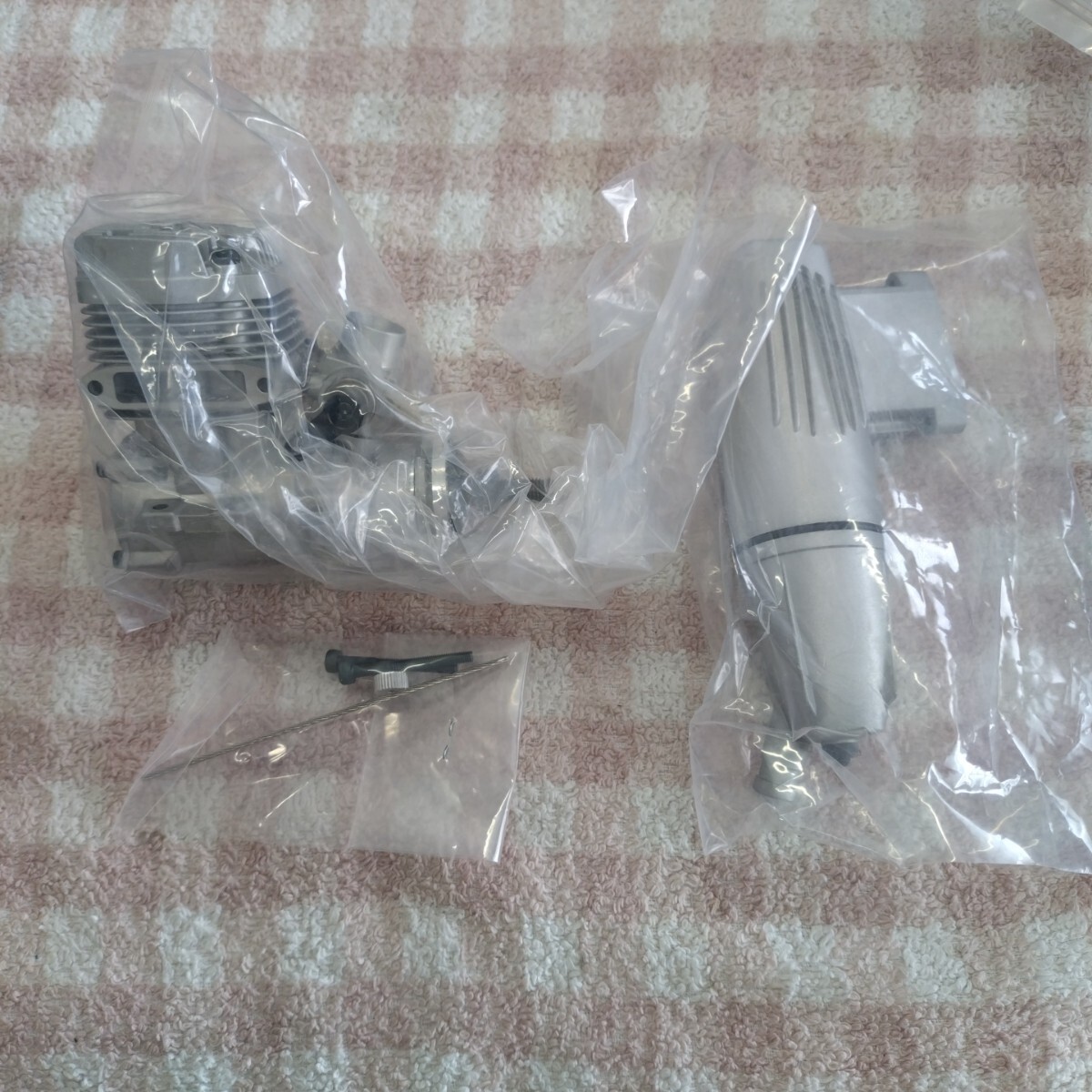 Yahoo!オークション - 小川精機 エンジン OS MAX-35AX 新品・未使用・...