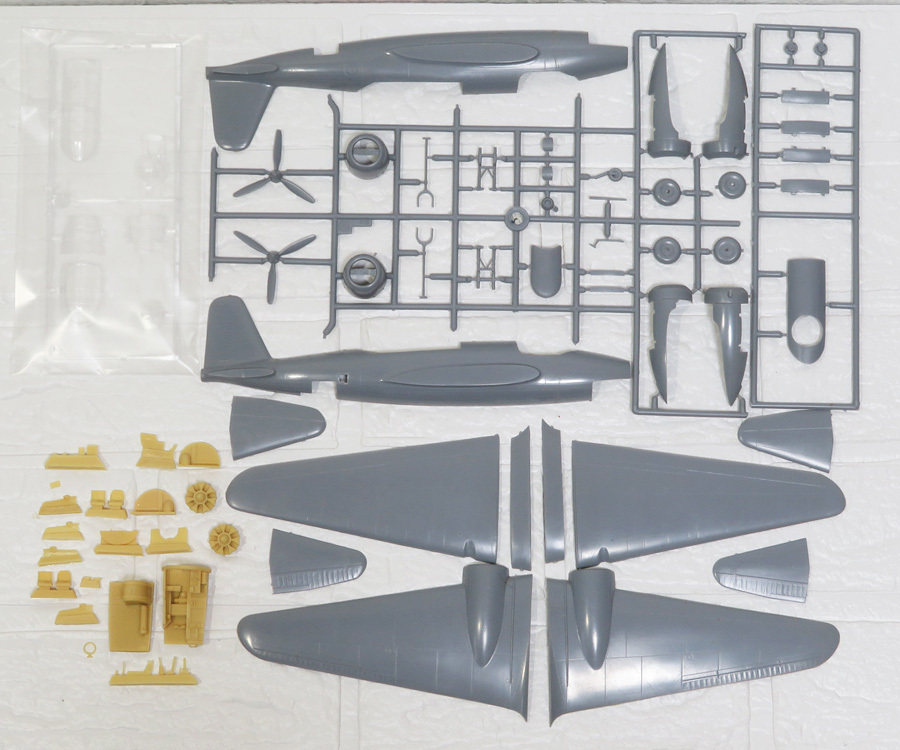 Yahoo!オークション - 【ほぼ未組立航空機プラモデル長期保管現状品】M...