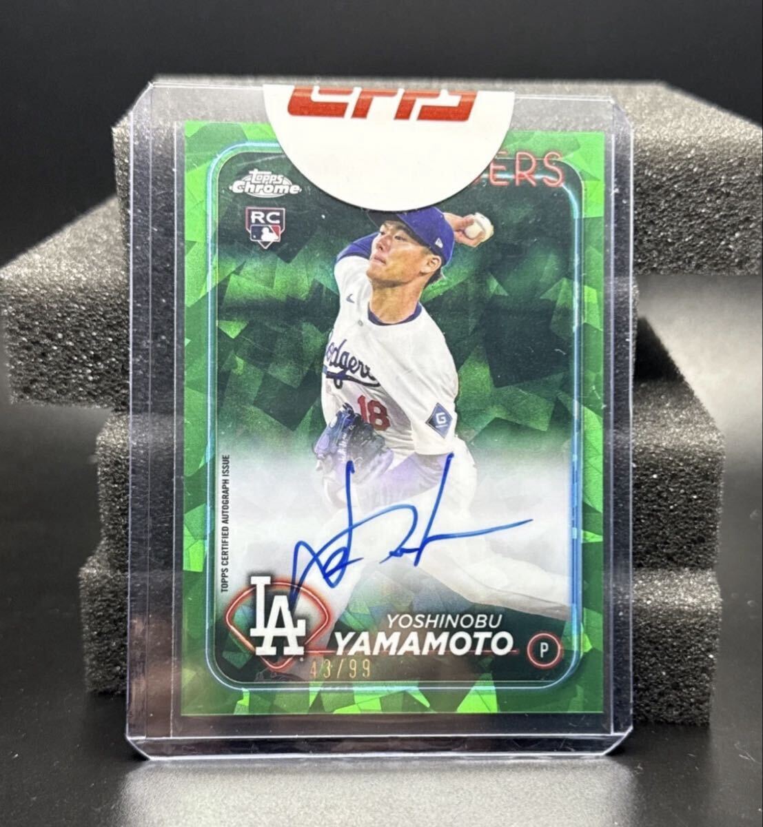 Yahoo!オークション - 99枚限定 2024 Topps Chrome Sapphire 山本由伸 ...