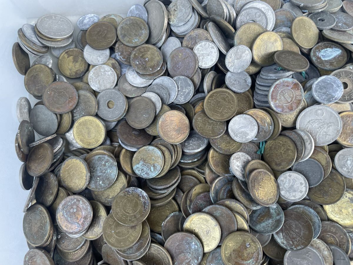 Yahoo!オークション - 【6.3kg 大量まとめて】日本硬貨 1円・5円・10円...